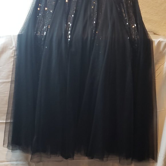 ARFAR | Dresses | Nwt Arfar Beautiful And Elegant Black Sequence And ...